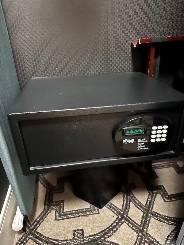 Delta Hunt Valley Maryland Hotel Furniture Liquidation